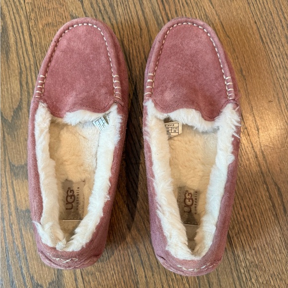 UGG | Shoes | Nwot Ugg Pink Ansley Slippers Moccasins 9 | Poshmark